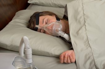 The Best Humidifier for Sleep Apnea : Top 5 Humidifiers Picked by ...